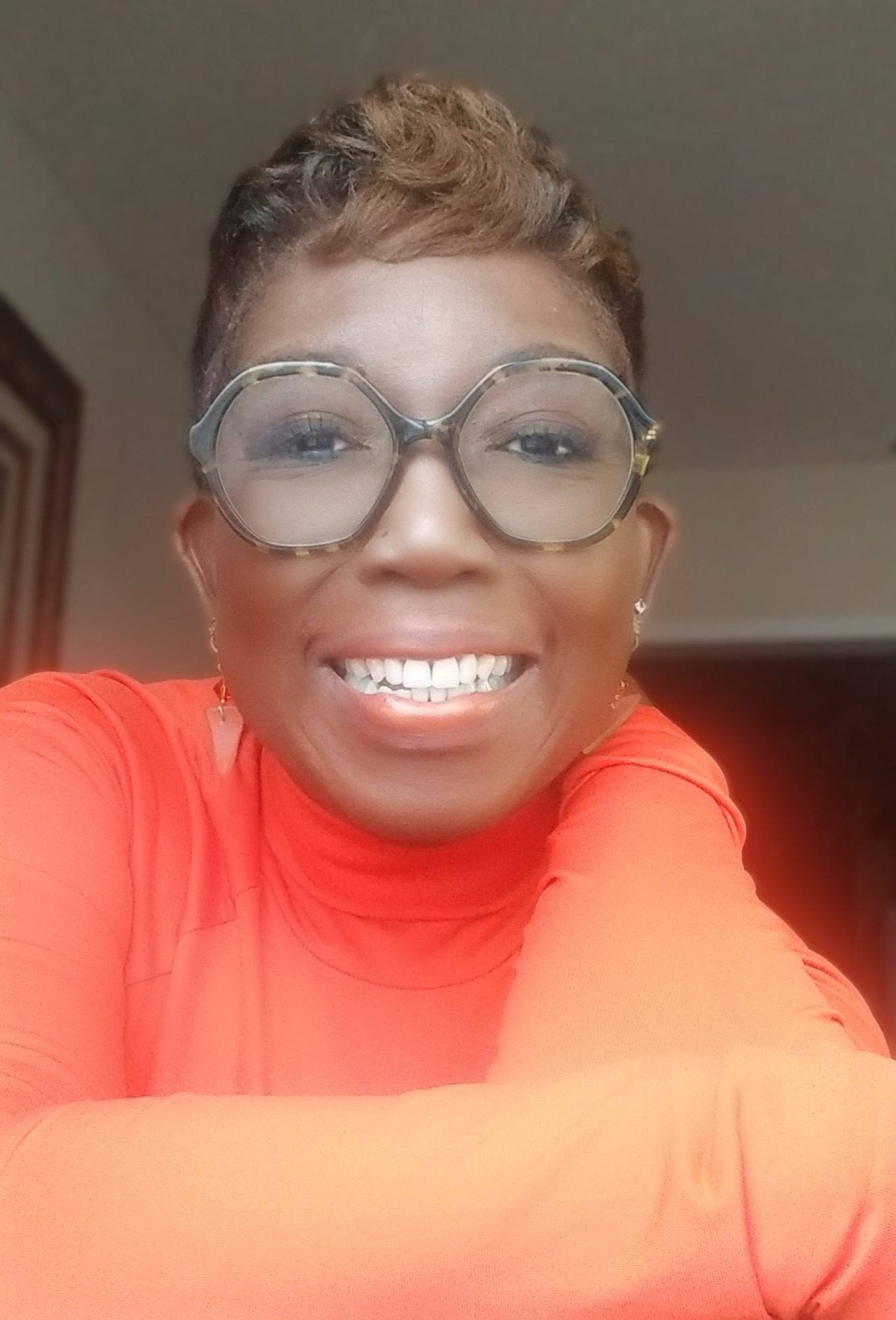 June Smith's Instagram, Twitter & Facebook on IDCrawl