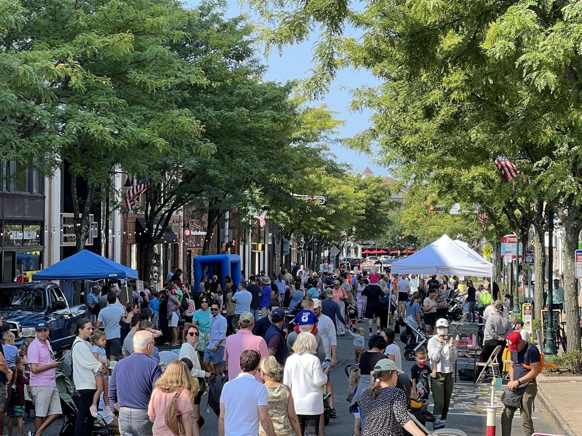 Summit Downtown, Inc. Hosts Successful Arts & Cars Event - The Village ...